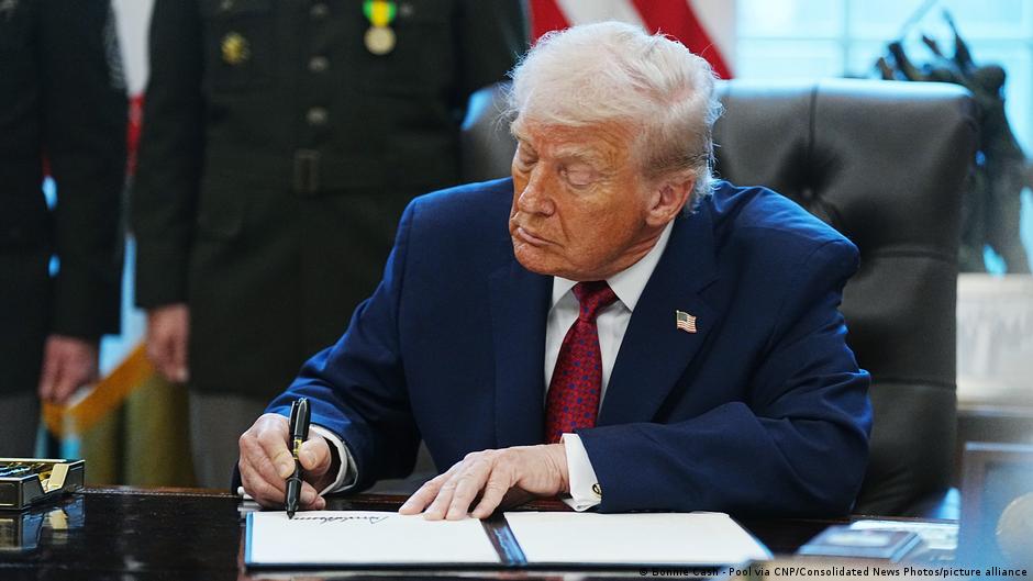 Trump orders blockade of Venezuela’s sanctioned oil tankers