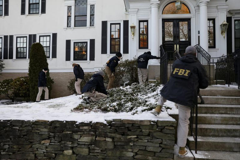 Authorities still trying to identify Brown University gunman three days ...