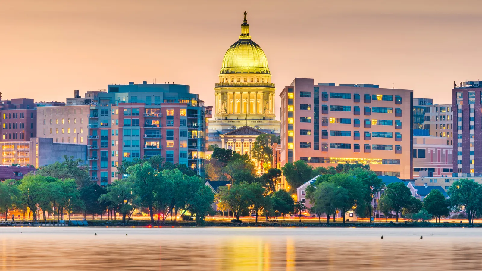Madison, Wisconsin shows what an isthmus city feels like