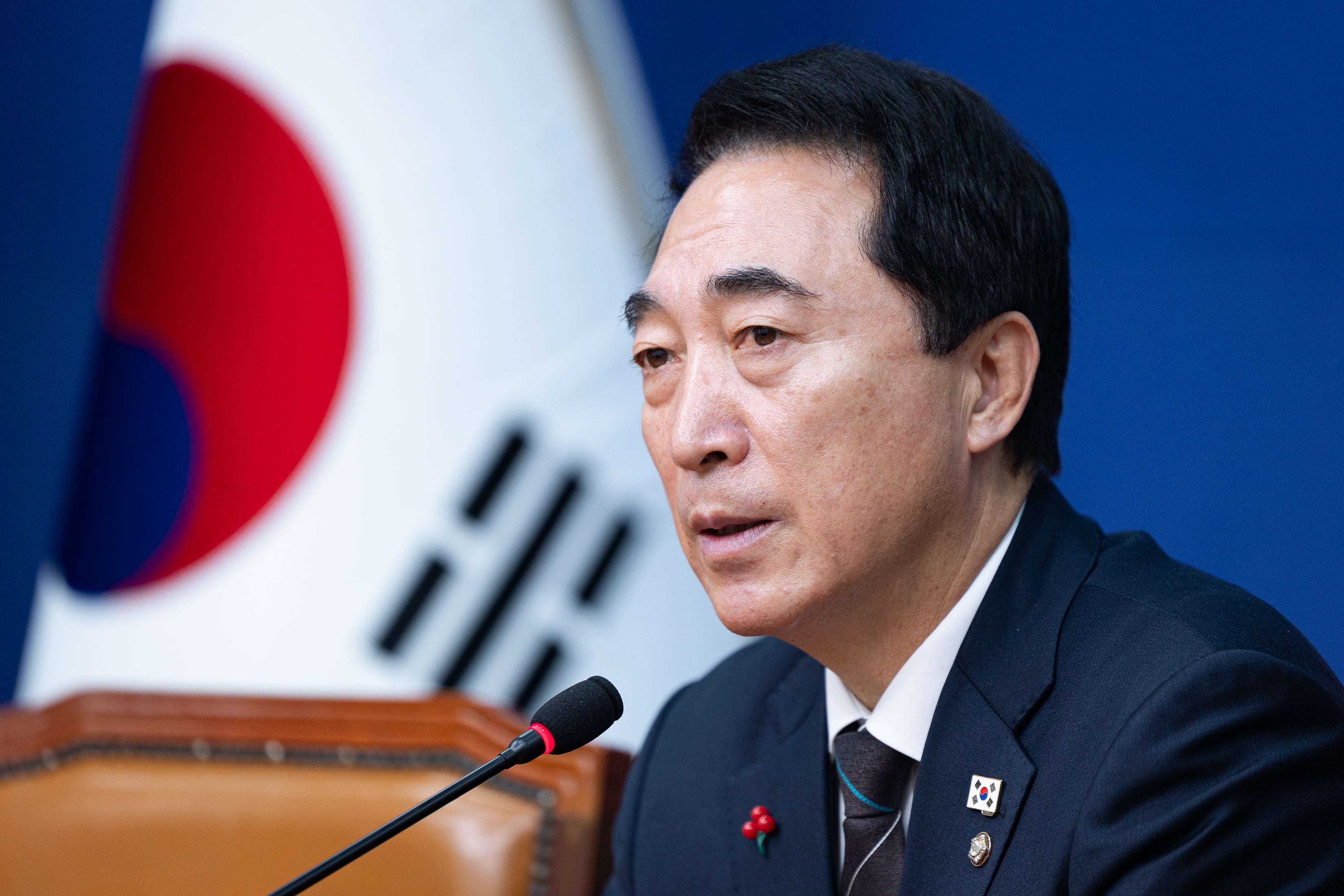 Democratic Party warns against Jee-style trials, Yoon acquittal 0%