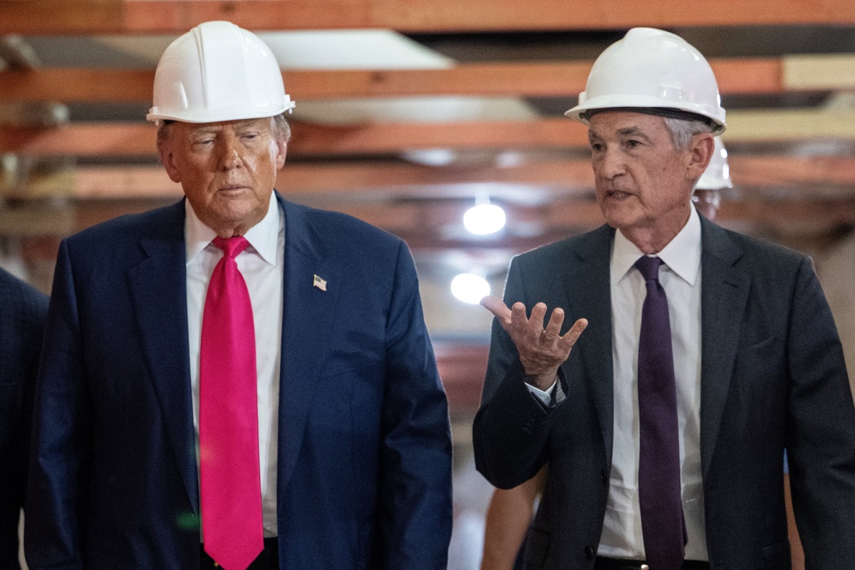 Federal Reserve poised to hold off on rate cuts in defiance of Trump