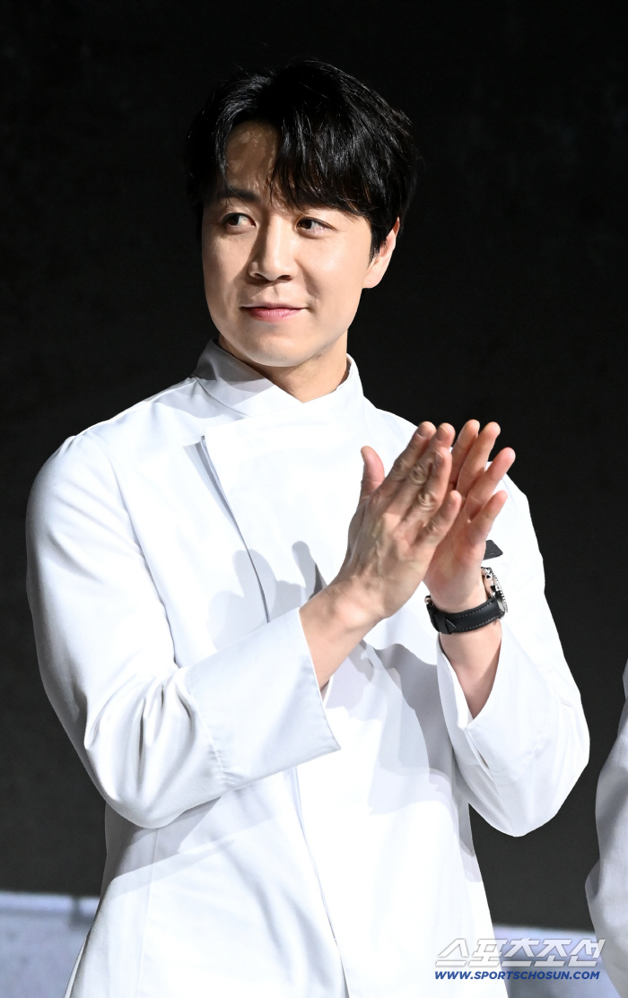 Chef Son Jongwon joined the Black and White Chef 2