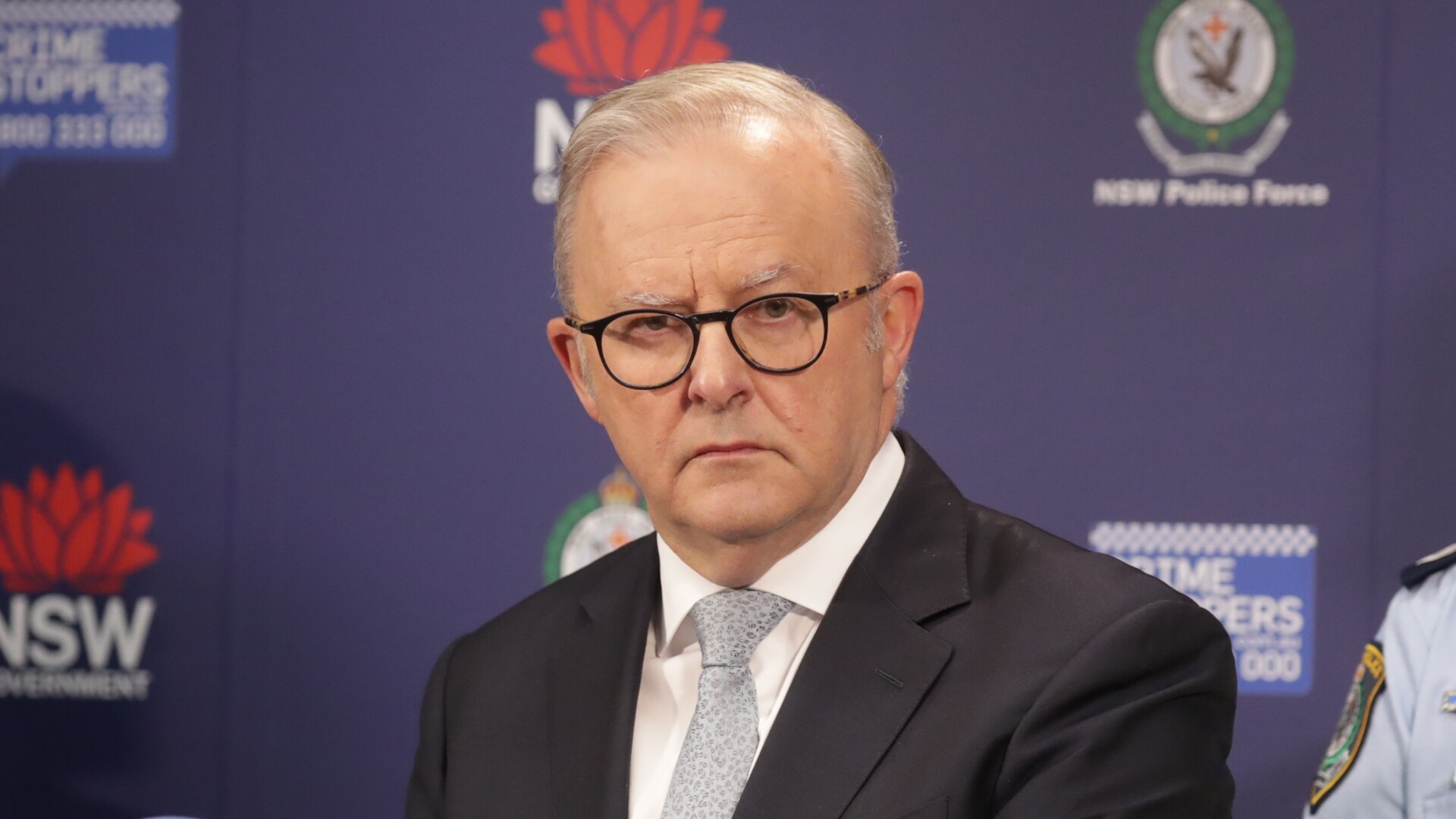 PM admits it is 'hard to legislate' against hatred in wake of Bondi attack
