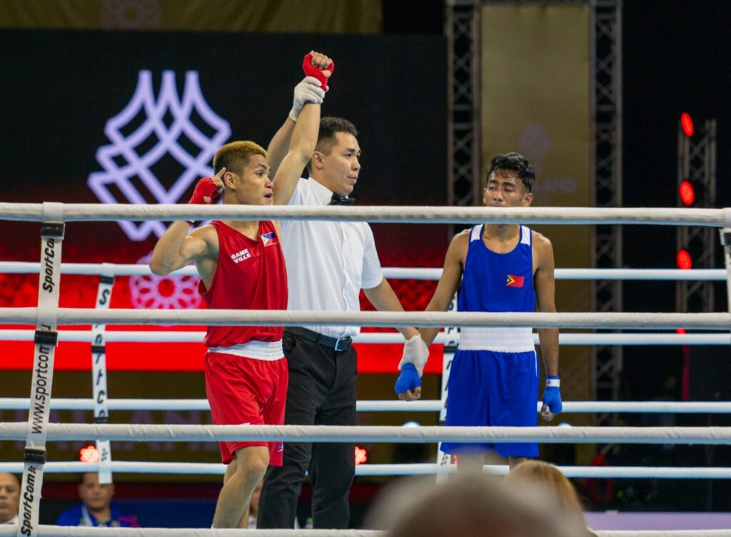 Baricuatro cruises into SEA Games boxing final, assures PH of silver
