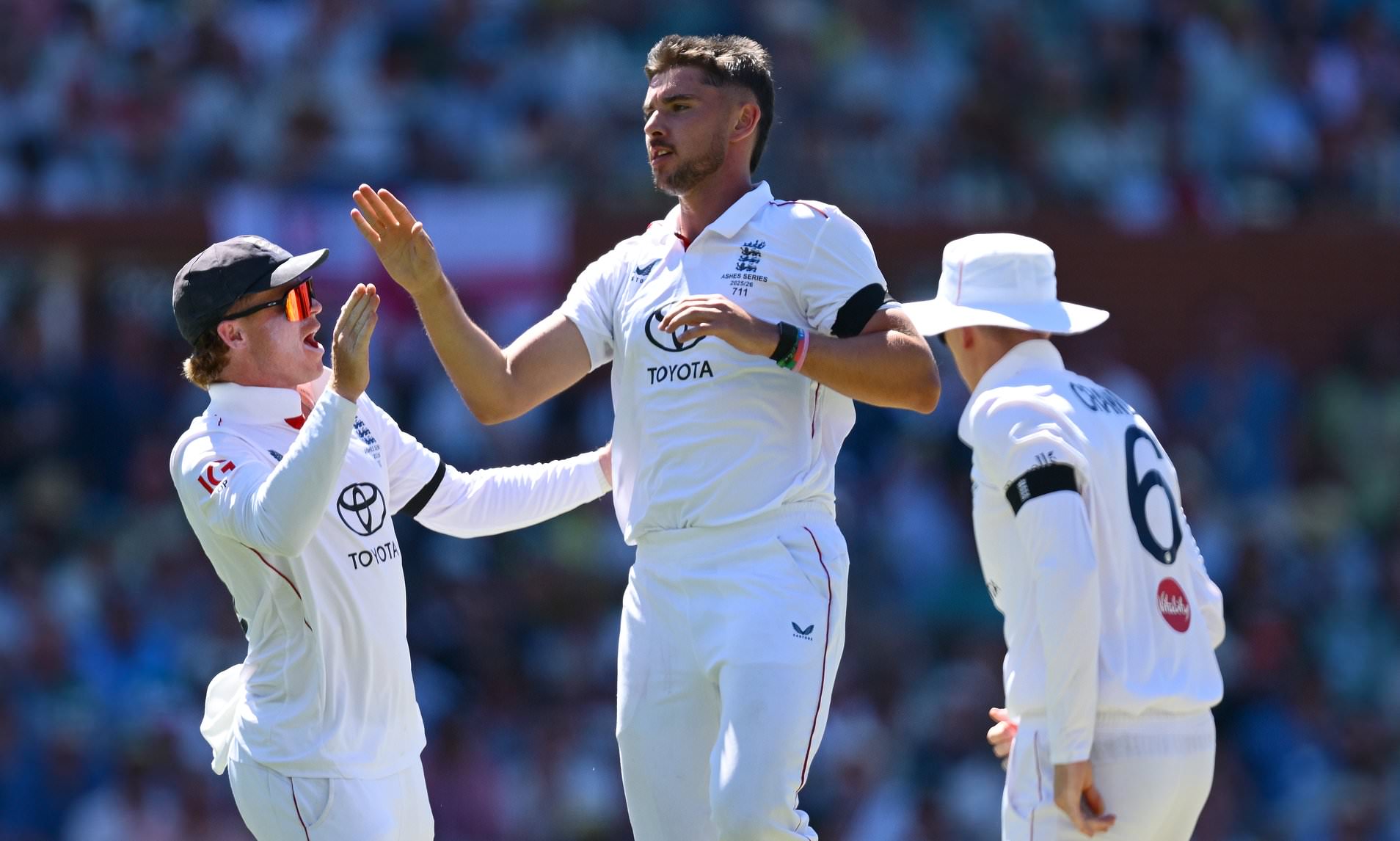 Angry England to file complaint as Alex Carey 'gets lucky' with Snicko ...