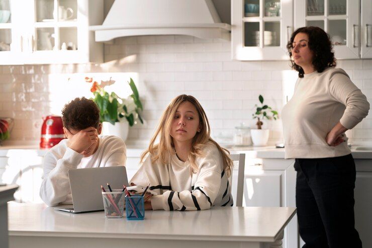 Orang tua bikin lelah mental? Ini 7 cara bertahan dan tetap waras ...