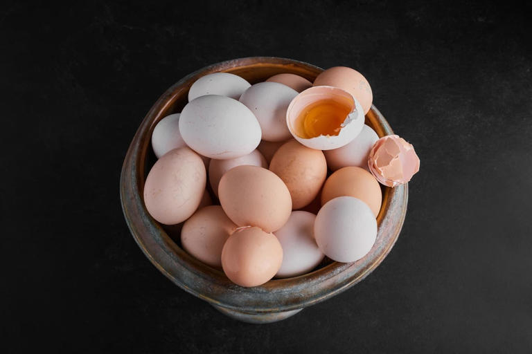 5 manfaat makan telur bebek seminggu sekali bagi kesehatan, apa saja?