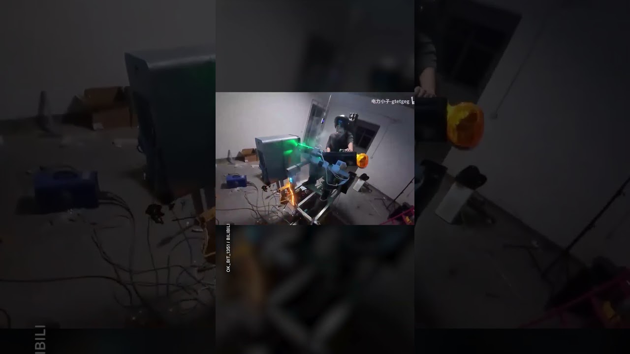 Gamer builds a fully functional fighter jet simulator