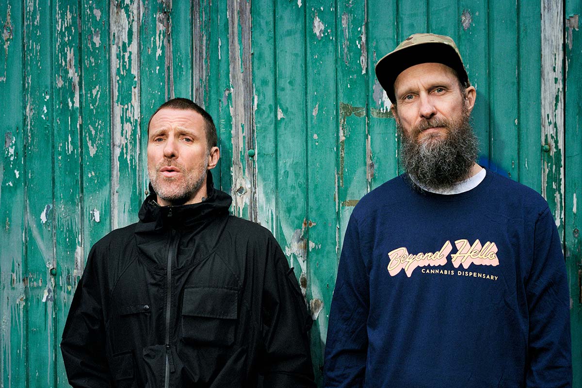 Sleaford Mods & Sue Tompkins: Tο νέο "No Touch" ως στιγμιότυπο αποσύνθεσης