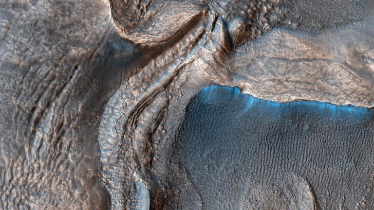 Picture perfect: NASA's 20-year-old Mars camera clicks its 1,00,000th ...
