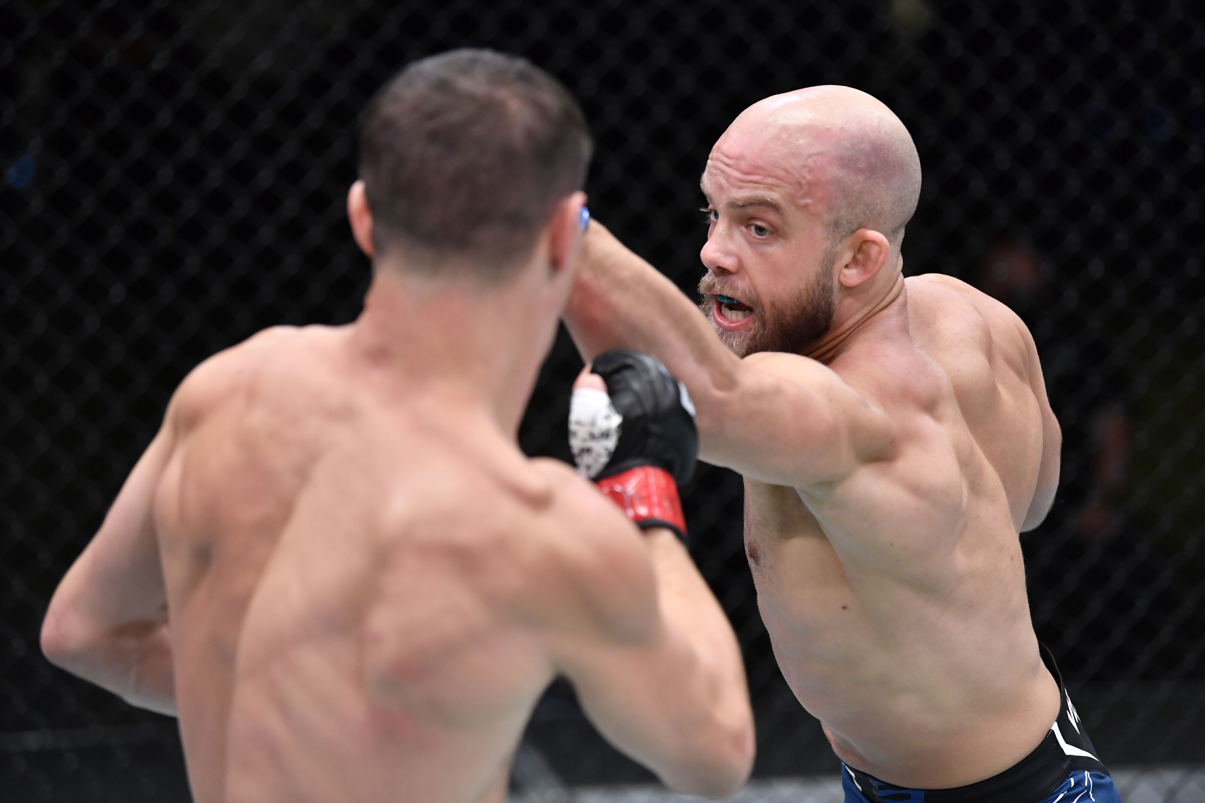 Ex-UFC fighter who bet entire purse on himself (and lost) tests ...