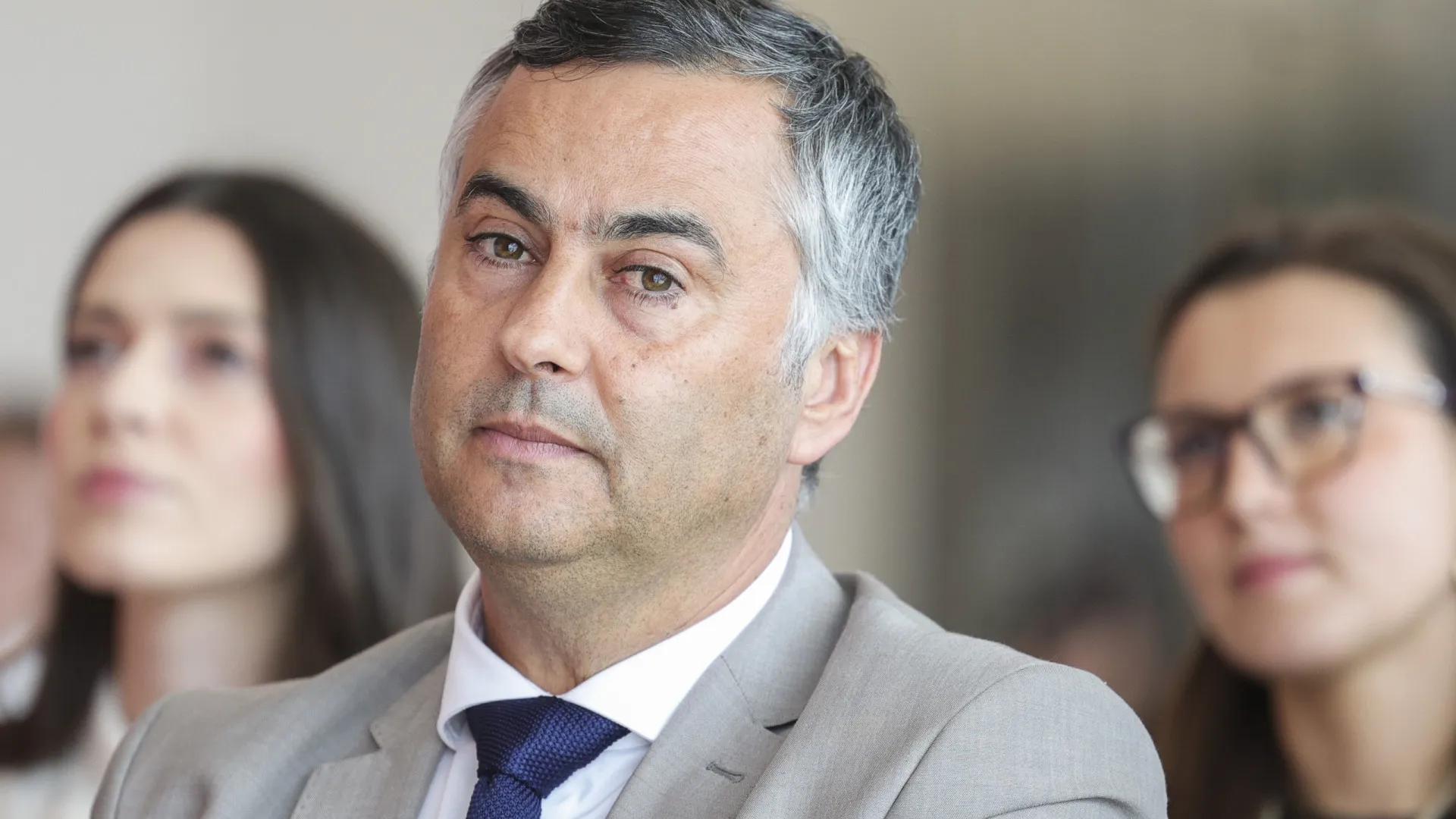 Alunos desfavorecidos, mas não só. As polémicas com Fernando Alexandre