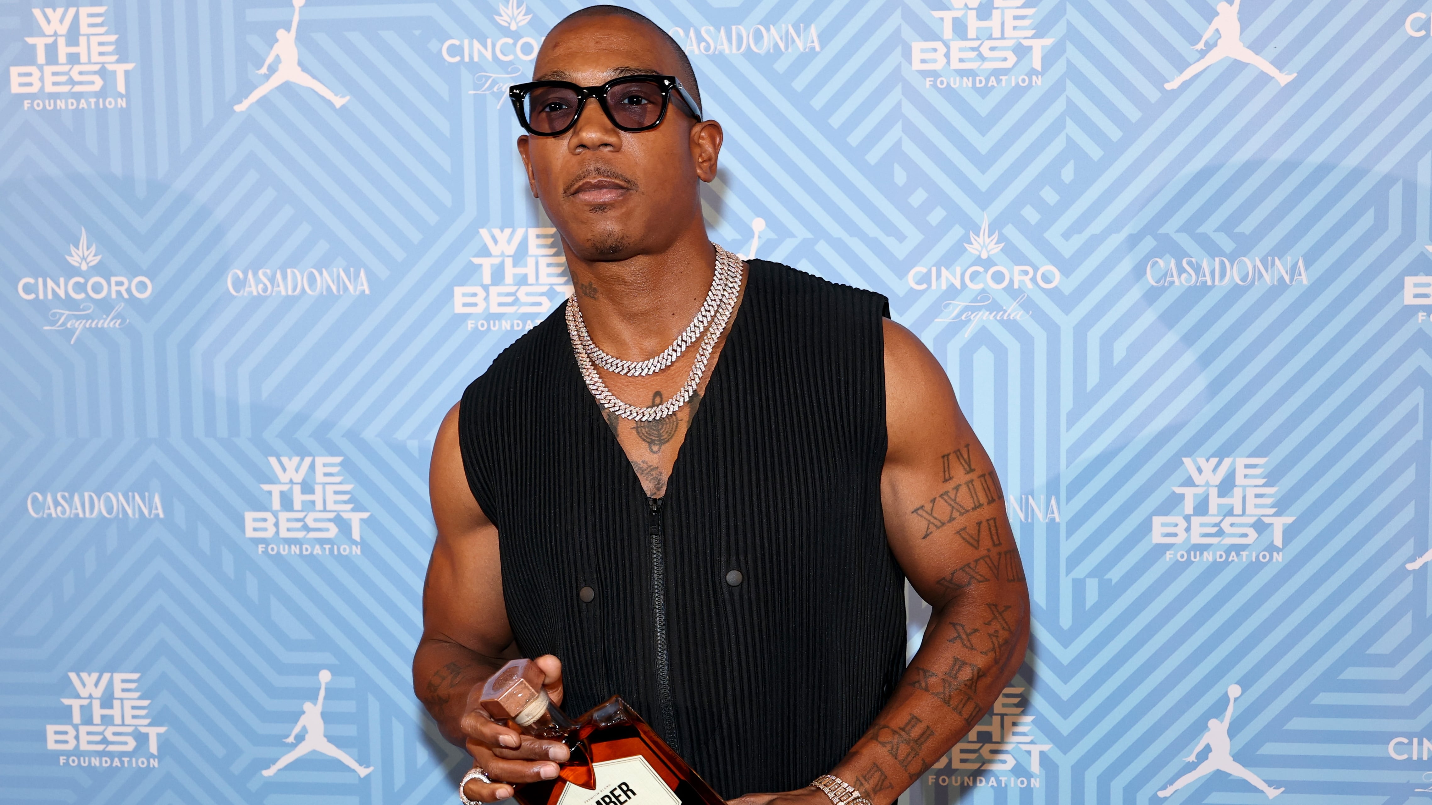 Rapper’s incredibly disastrous golf swing at celeb tournament