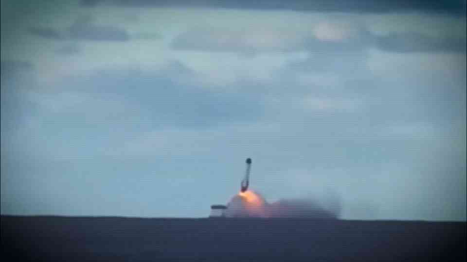 How New Glenn pulled off a perfect ocean landing