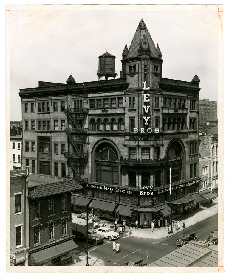 Remember Stewart's Dry Goods? Revisit the downtown Louisville of 70 ...