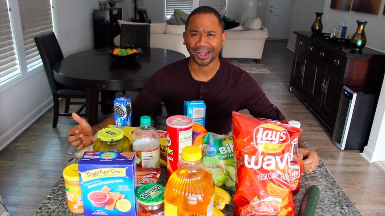 Trying 25 weird food combos