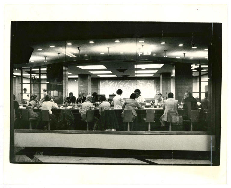 Remember Stewart's Dry Goods? Revisit the downtown Louisville of 70 ...