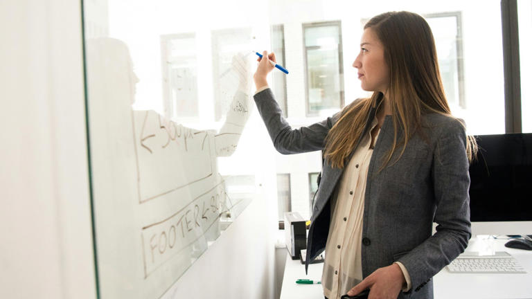 The longest English word has nearly 190,000 letters and takes hours to ...