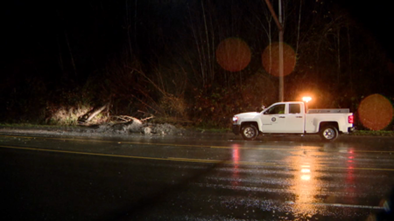 Live updates: WA power outages, flooding, blizzard warning, road closures