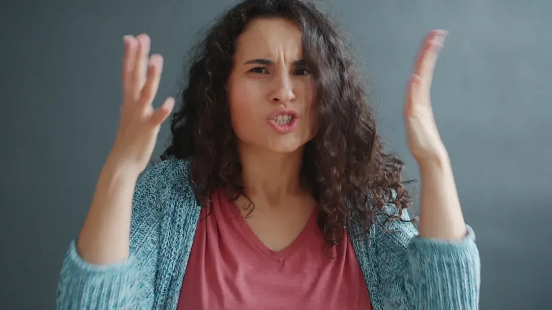 12 phrases psychologists say instantly signal a covert narcissist