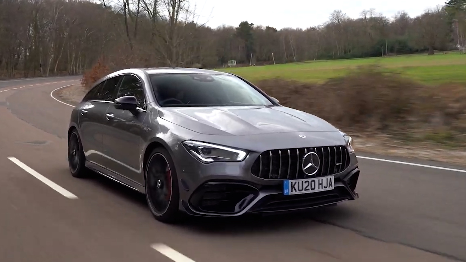 CLA 45S Shooting Brake AMG Deep Drive