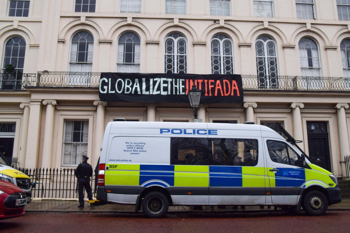 Protesters chanting ‘globalise the intifada’ in the UK face arrest