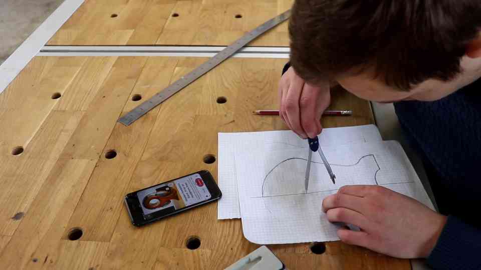 From trash to masterpiece; the best ideas for woodworking from waste