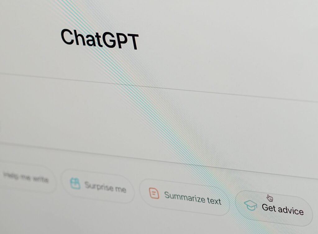 ChatGPT makes $2,000 per month dividend portfolio for a 58-year-old ...