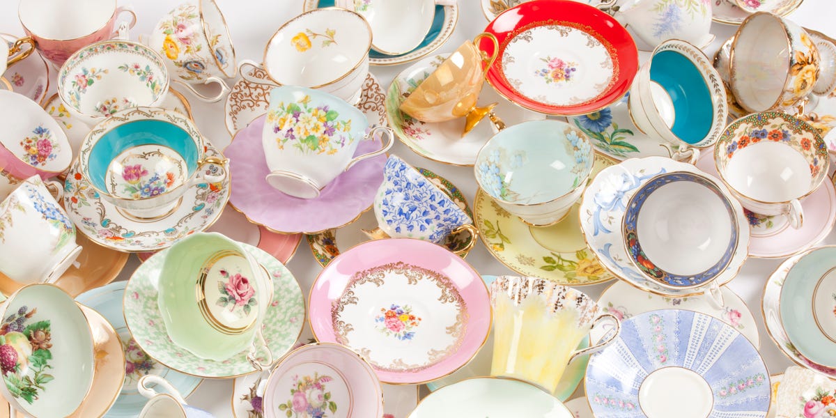 The top 3 vintage dishware patterns designers are obsessed with right now