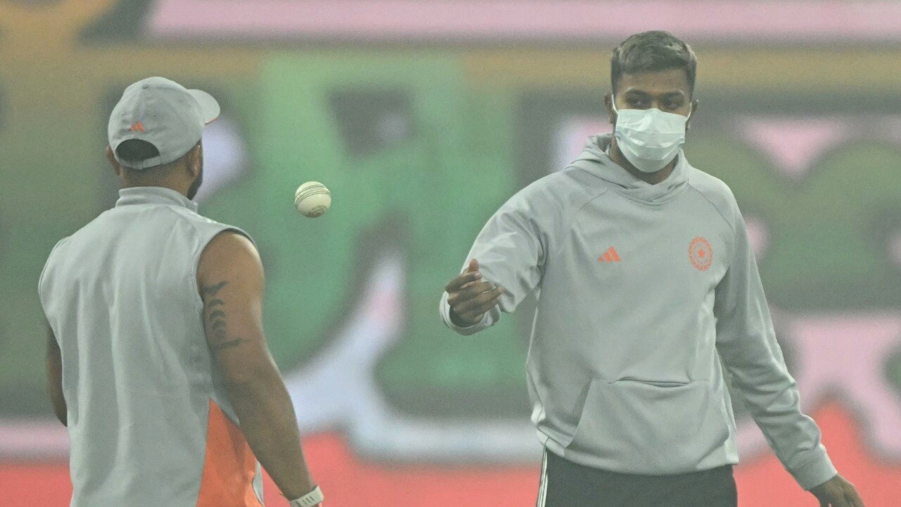 Smog or fog? Hardik Pandya wears mask during training as Lucknow T20I ...