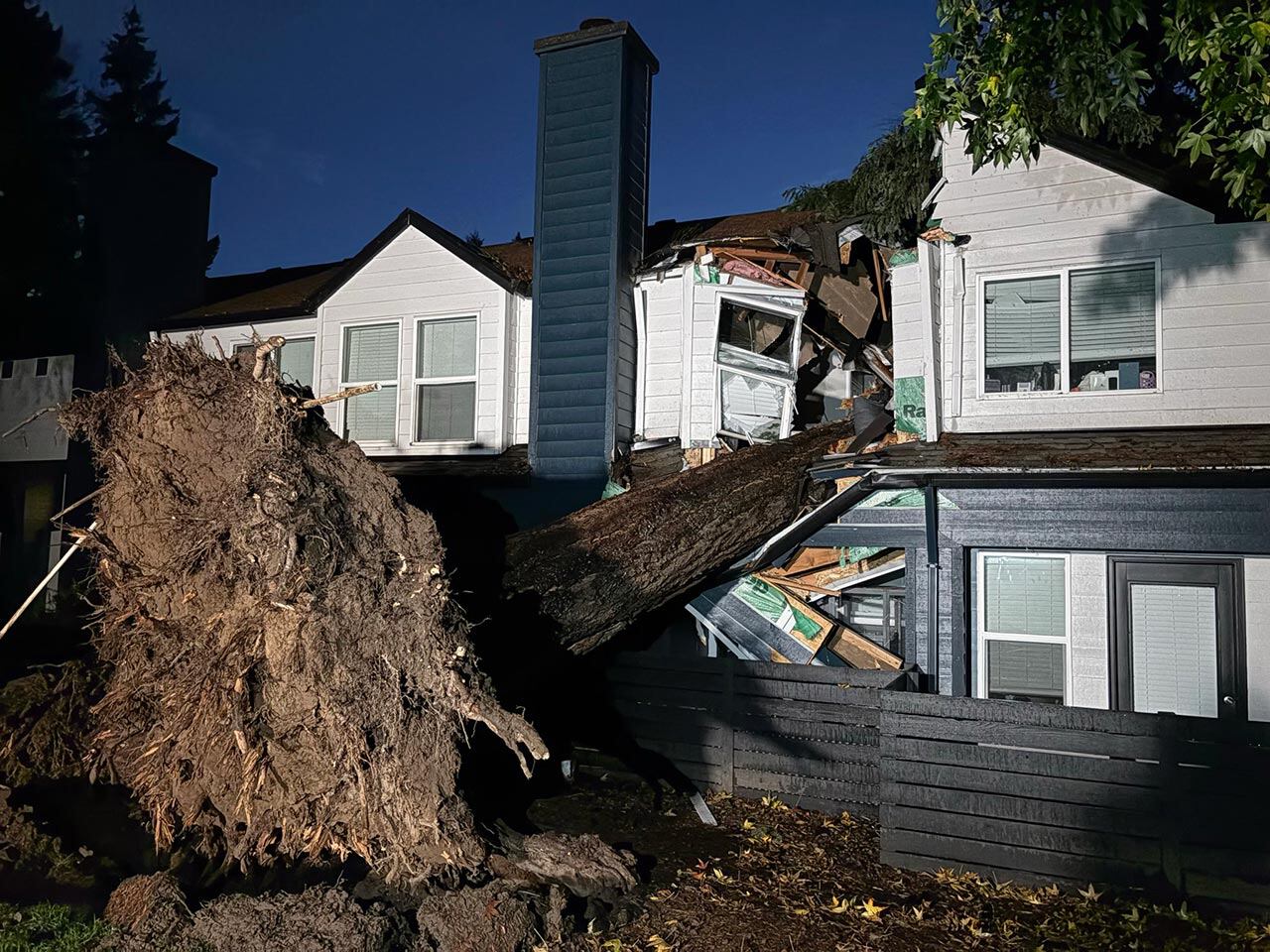Live updates: Most of NW Oregon under flood watch; some highways reopen ...