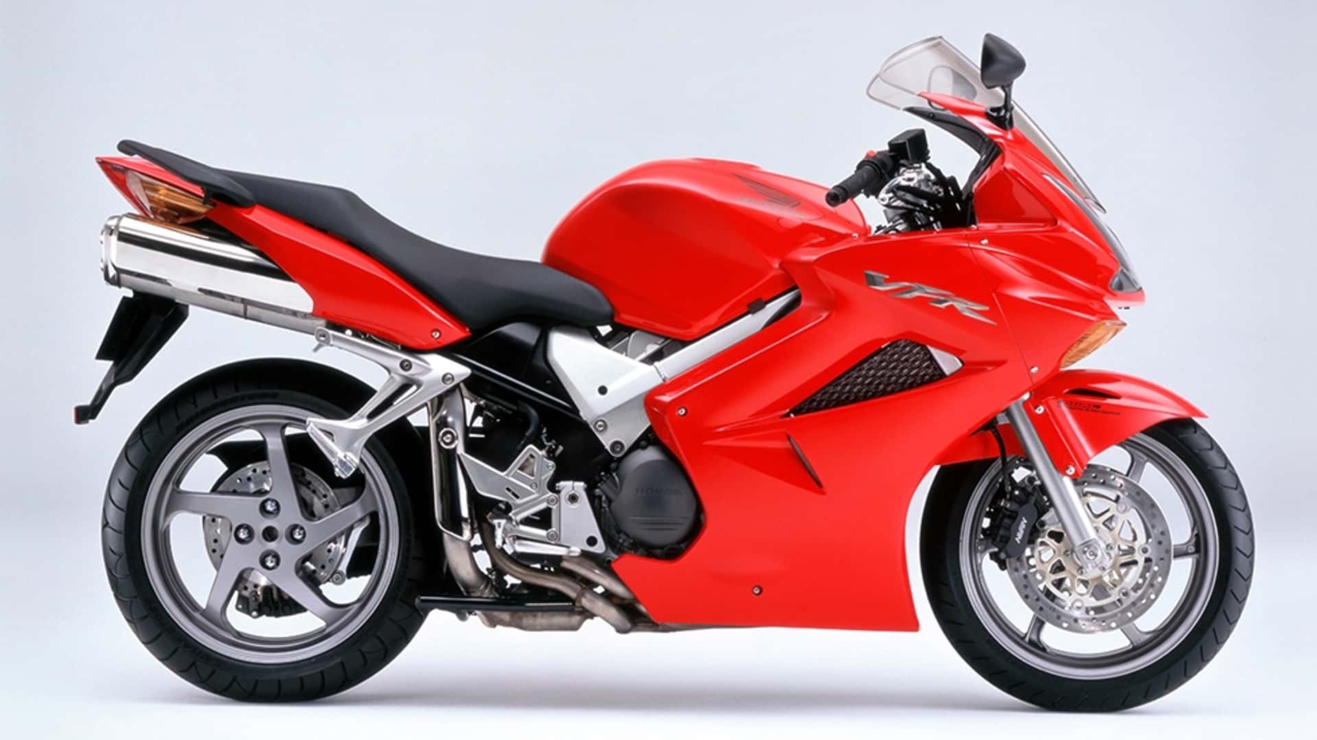 Honda is resurrecting its legendary V4 engine: Are we getting a new ...