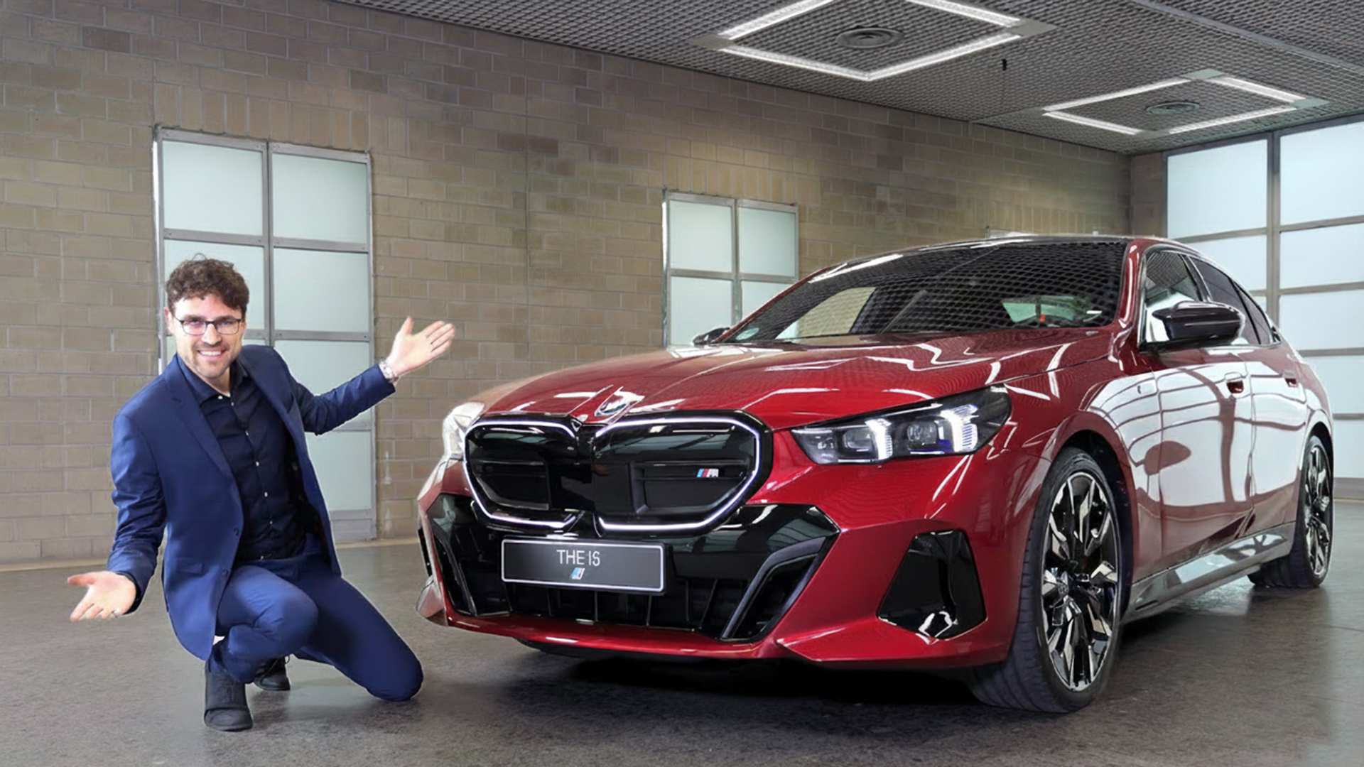 The all-new BMW 5 series debuts as the i5 M60