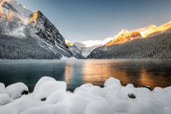 Most beautiful lakes in Canada to kayak on