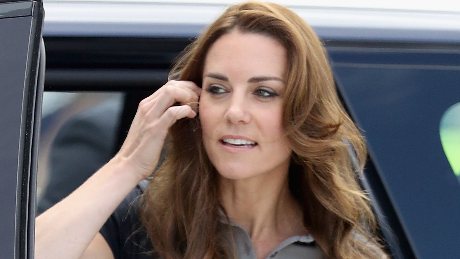 Princess Kate is the ultimate grid girl in skin-tight jeans and killer ...