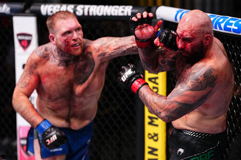 UFC star Steven Asplund who lost 19st after 'fat' taunts hits back ...