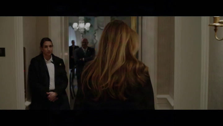 Melania gives a tour of her tacky taste in new trailer