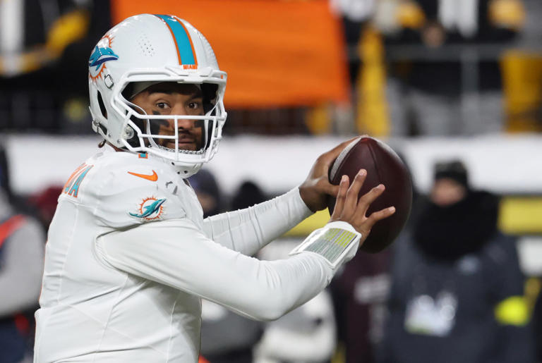 Tua Tagovailoa has been benched - here's how much money Miami owes him