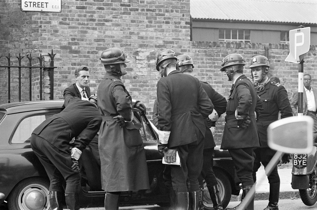 Police killer Harry Roberts dies a free man aged 89