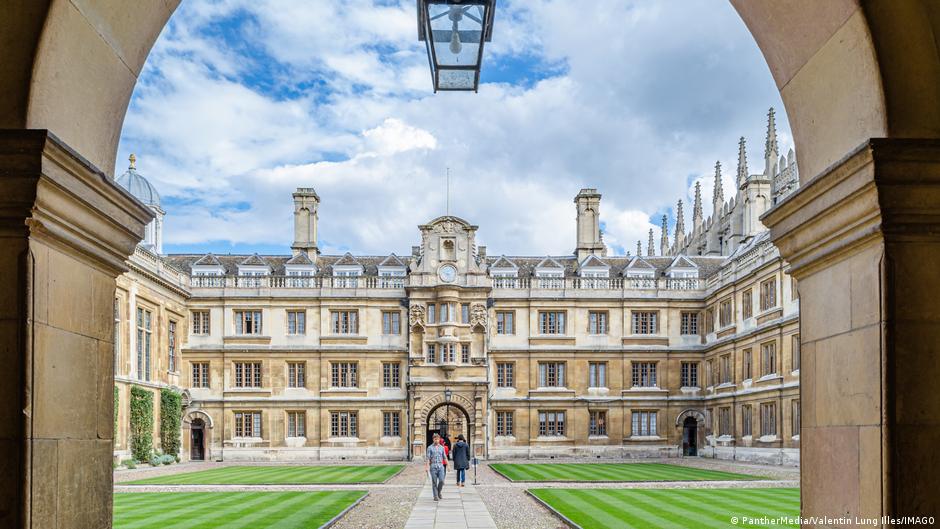 UK secures return to EU Erasmus student exchange program