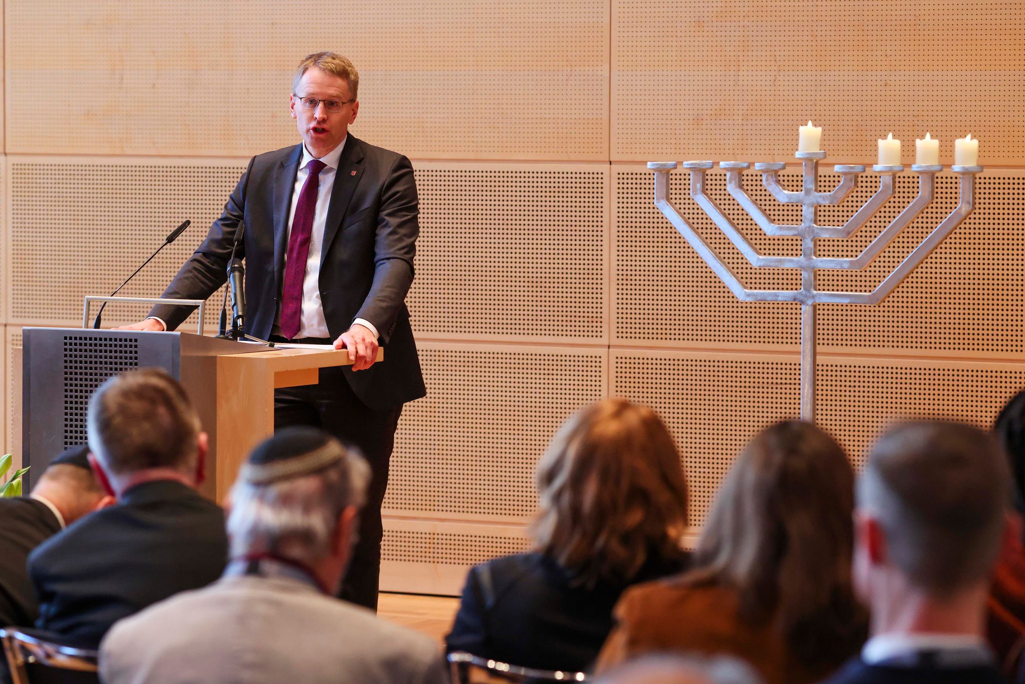 Günther: Antisemitismus bedroht jüdisches Leben auch bei uns