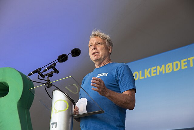 Uffe Elbæk fortryder stiftelsen af Frie Grønne