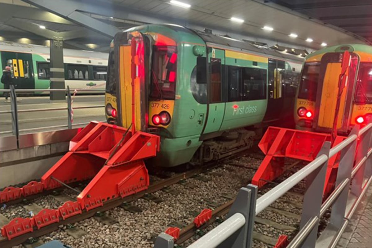 Train hit buffers at London Bridge after tired driver's 'microsleep'