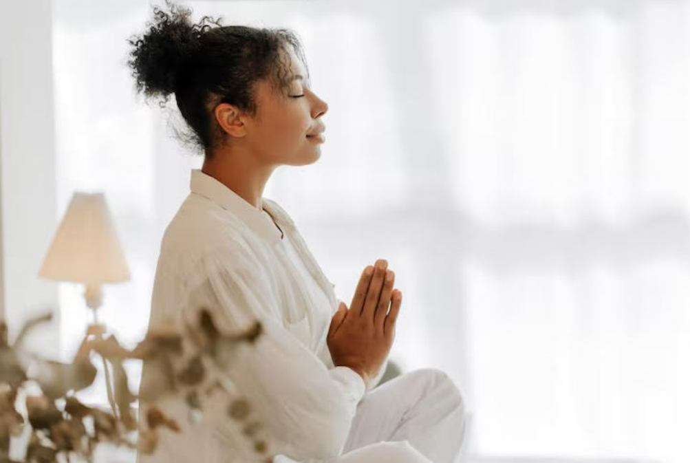 Cara menerapkan mindfulness untuk kesehatan mental: Manfaat dan langkah ...