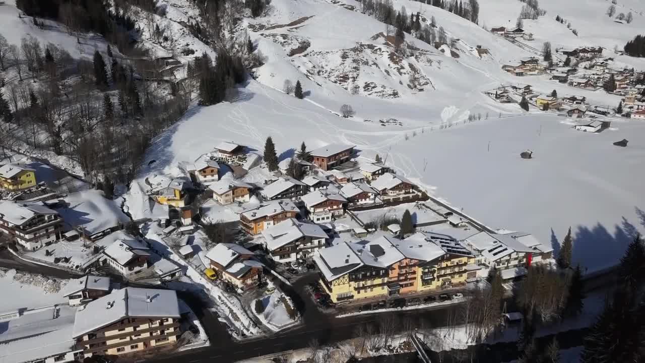 Saalbach by drone: Austria's winter beauty revealed