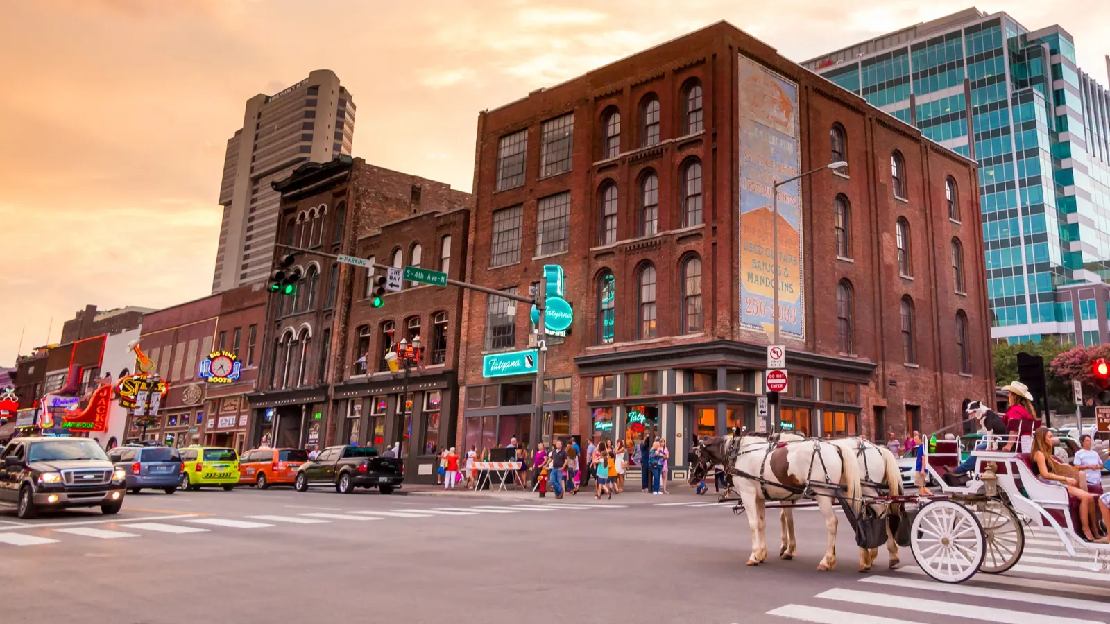 10 Nashville breakfast diners locals can’t stop raving about