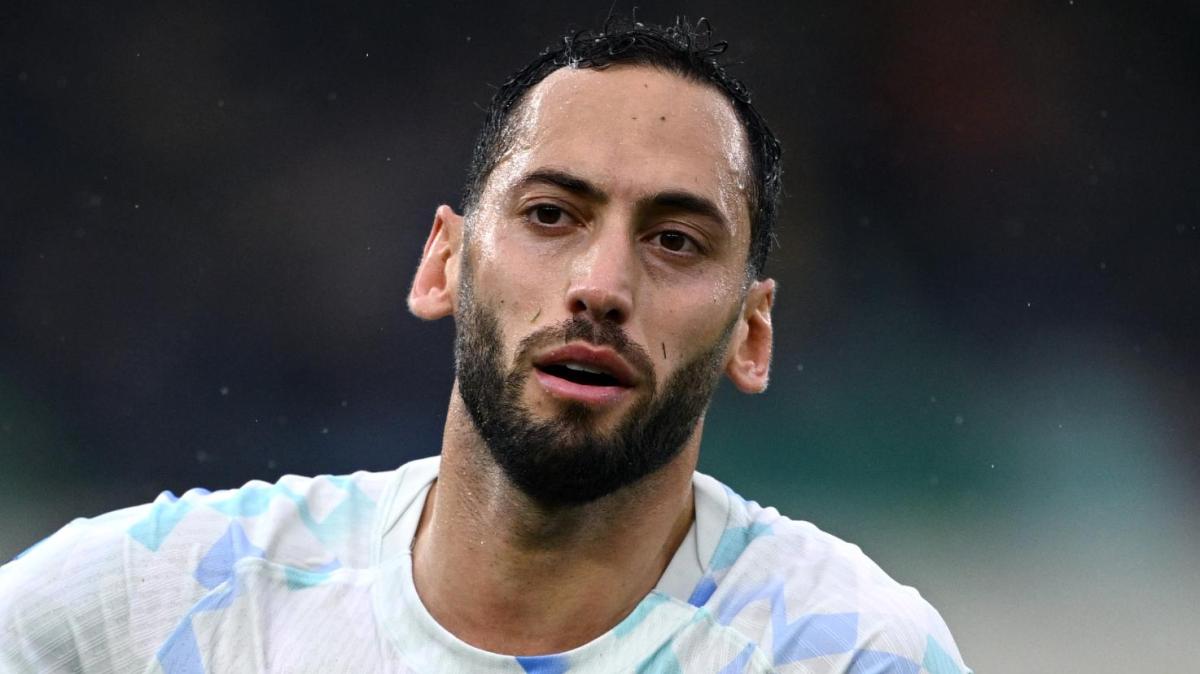 FIFA The Best, Calhanoglu rende onore ai vincitori di Monaco: votati 3 ...