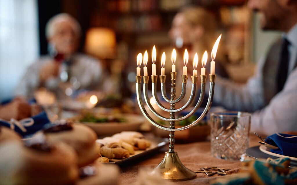 Study shows 76% of people raised as Jews continue to be Jewish as adults