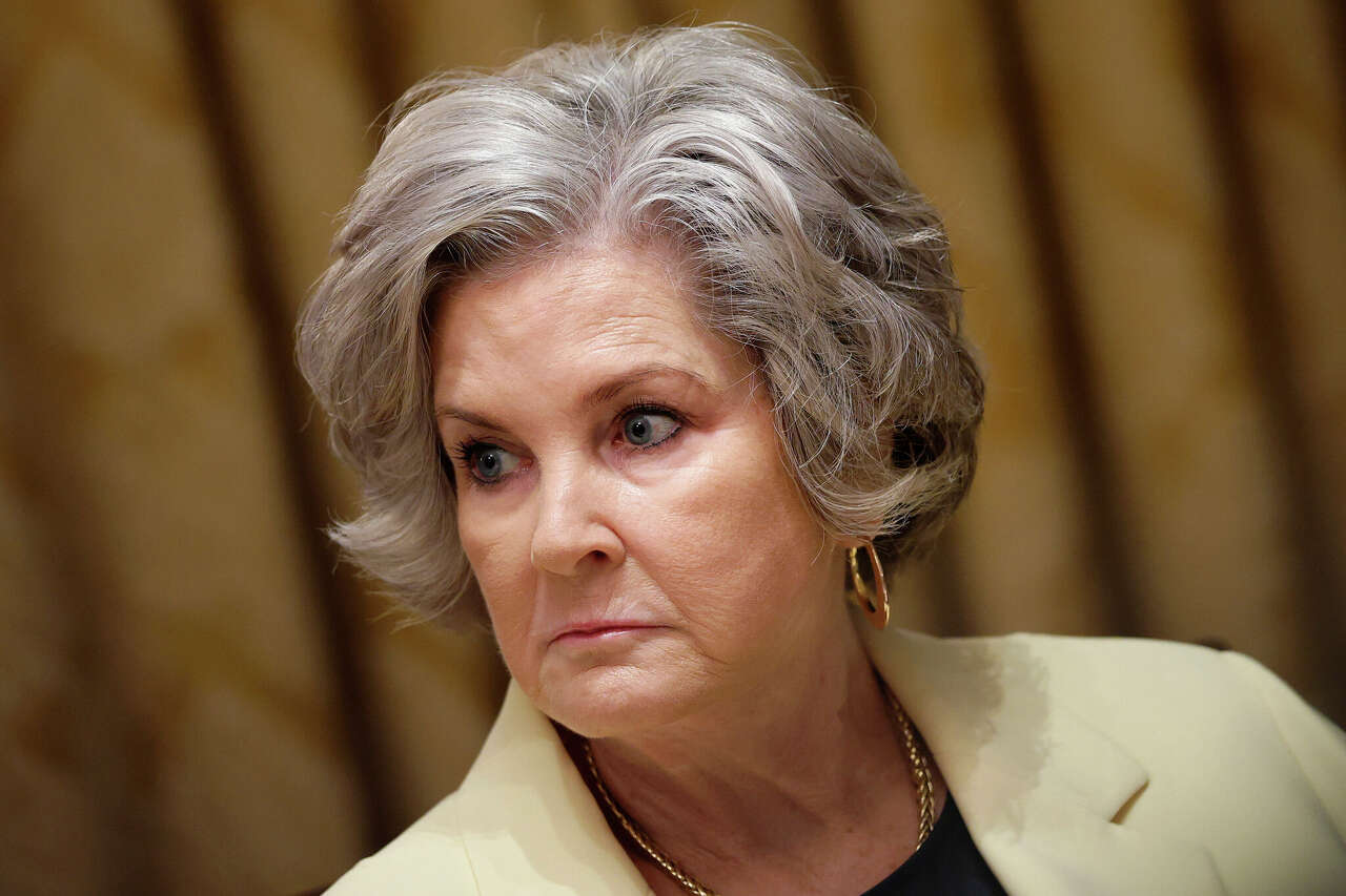 Former CT resident and Trump chief of staff Susie Wiles blasts Vance ...