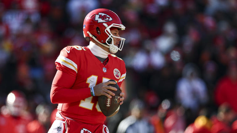 Patrick Mahomes has "ballpark" recovery timeline of nine months, will ...
